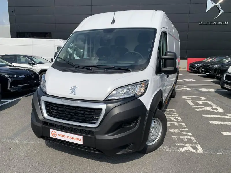 Peugeot Boxer in Kortrijk I 27727 km I 29980